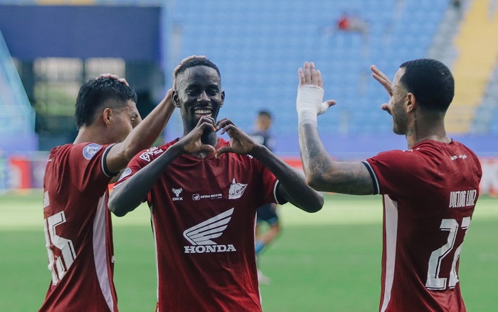 Cetak Gol Semata Wayang ke Gawang Borneo FC, Latyr Ucapkan Terima Kasih ...